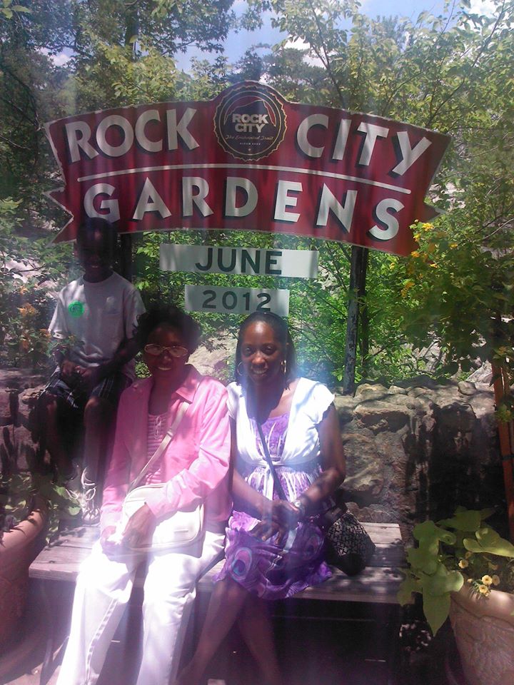 Mary + Ruth – The RED PRESSpective